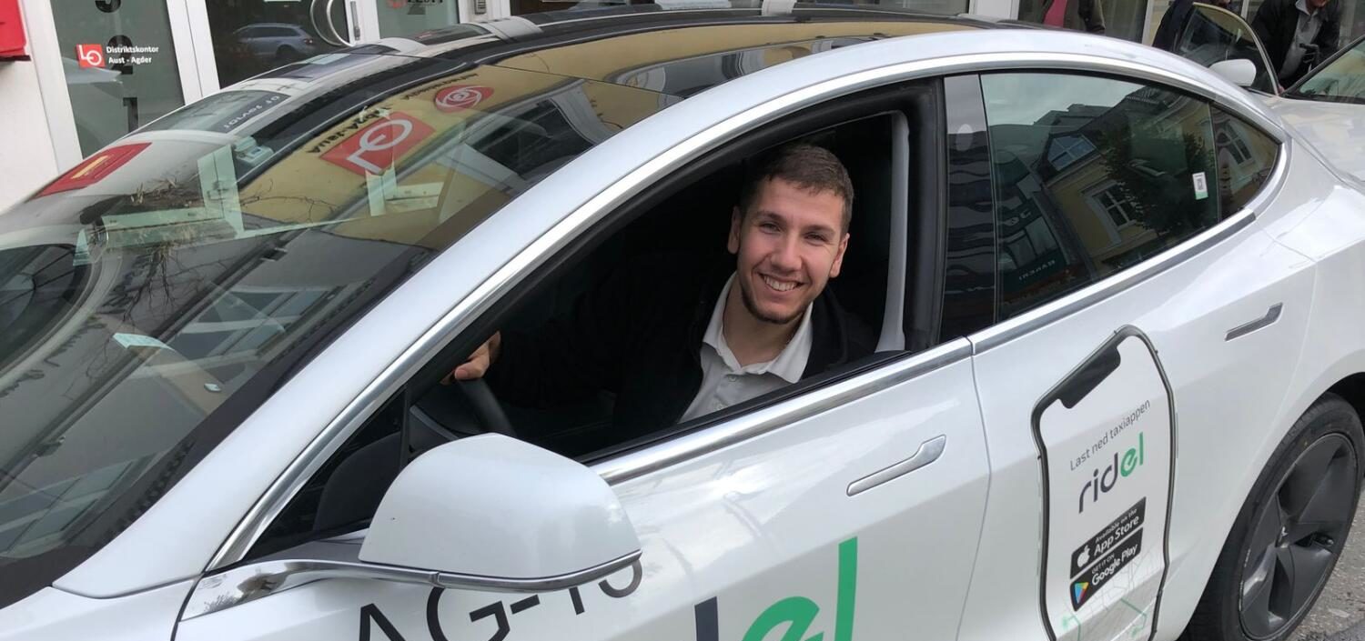 1 kr i én måned i Arendal - Ridel